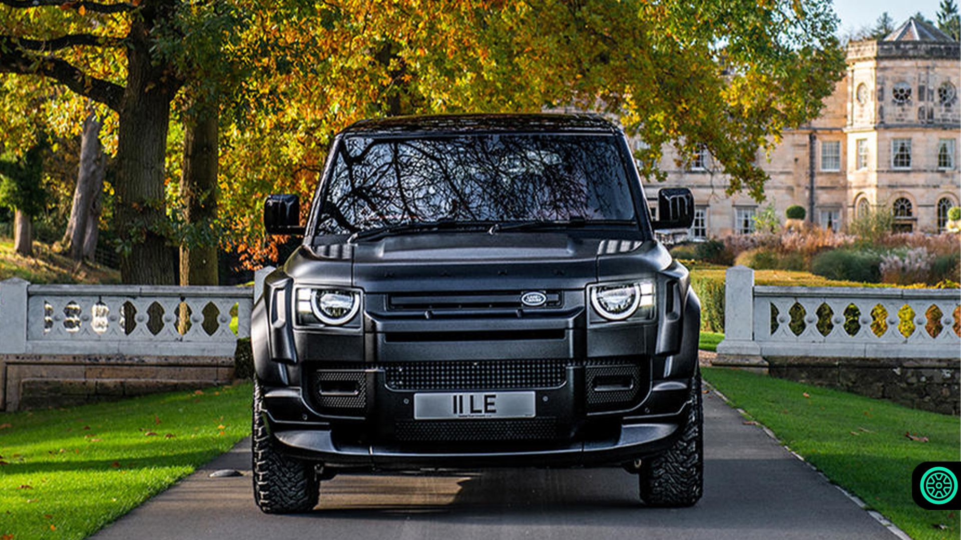 Land Rover Defender modeline Chelsea Truck Company dokunuşları ...